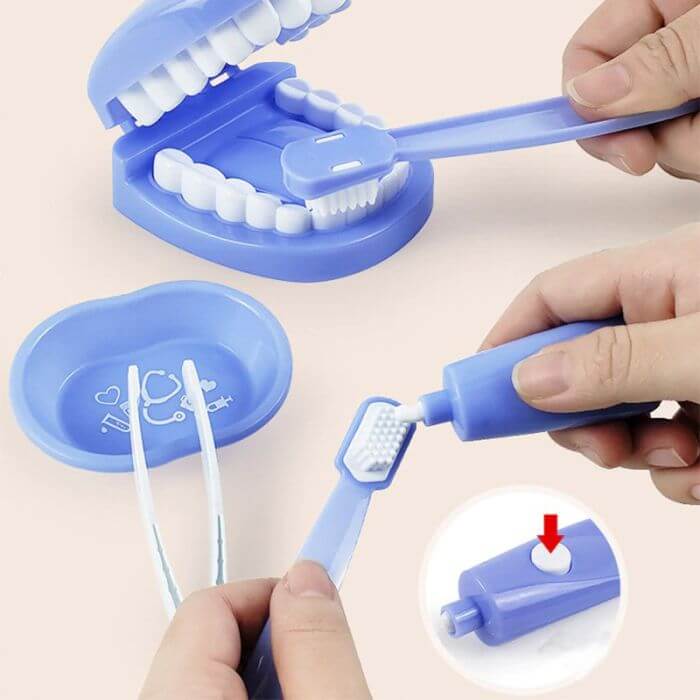 9-piece dentist play set Mr. Toothy