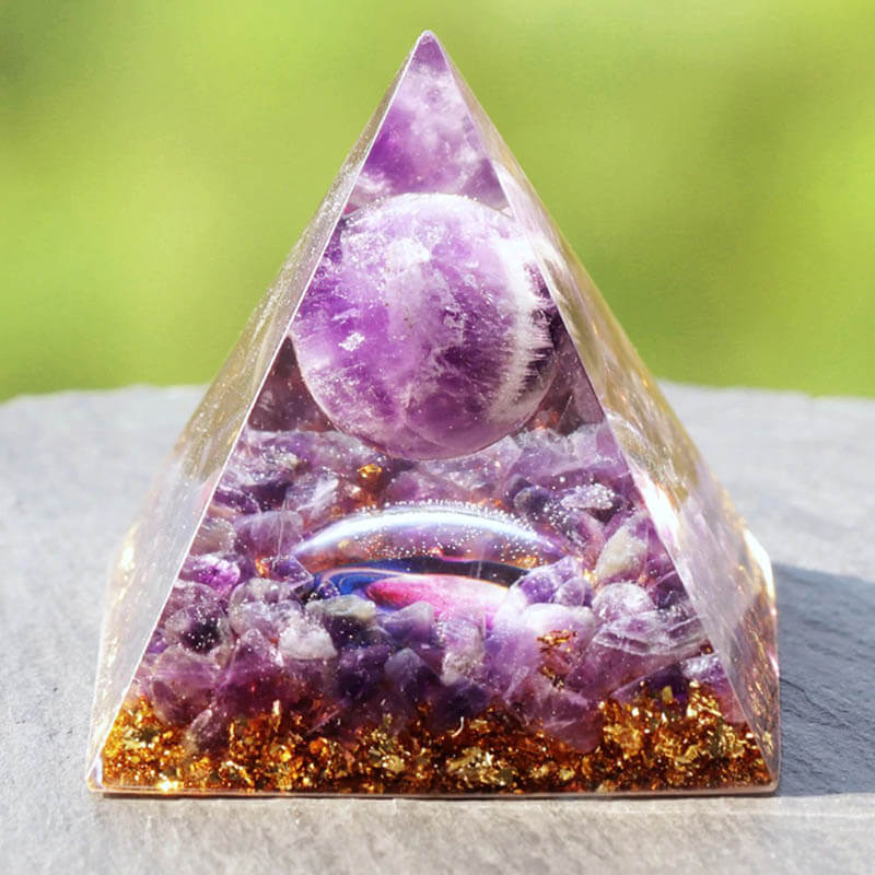 Amethyst pyramid Violetto