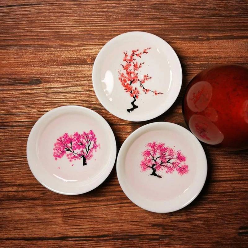 Color changing sake cups Hana
